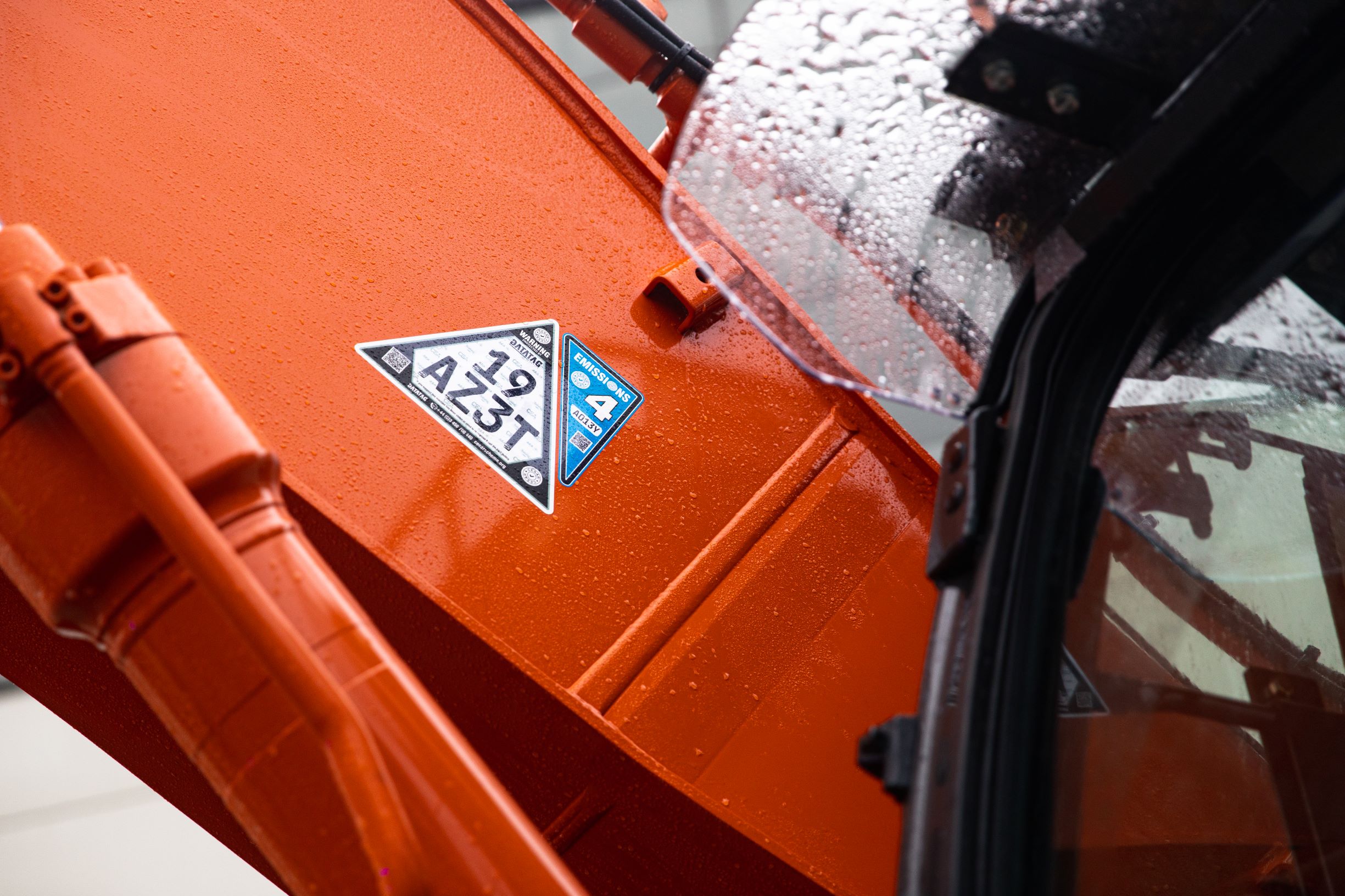 HITACHI ADOPTS THE NEW CESAR ECV INITIATIVE – Datatag ID Limited