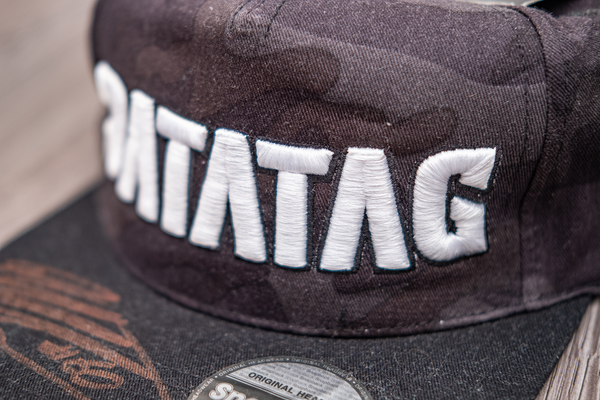 TIME TO WIN… A CAP SIGNED BY TT LEGEND PETER HICKMAN! – Datatag ID Limited